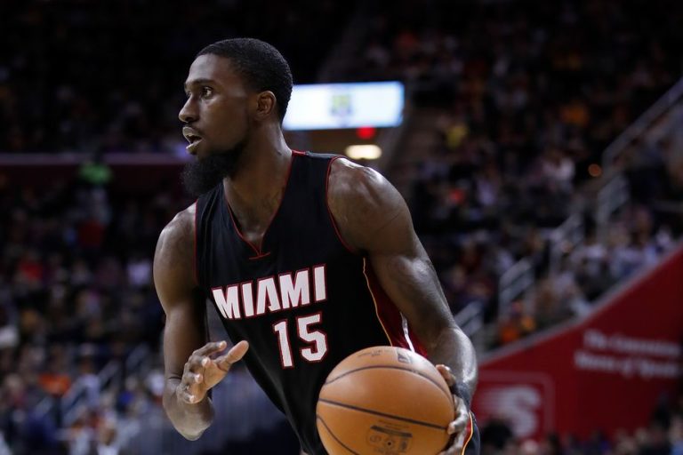 NBA - Okaro White bientôt aux Wizards