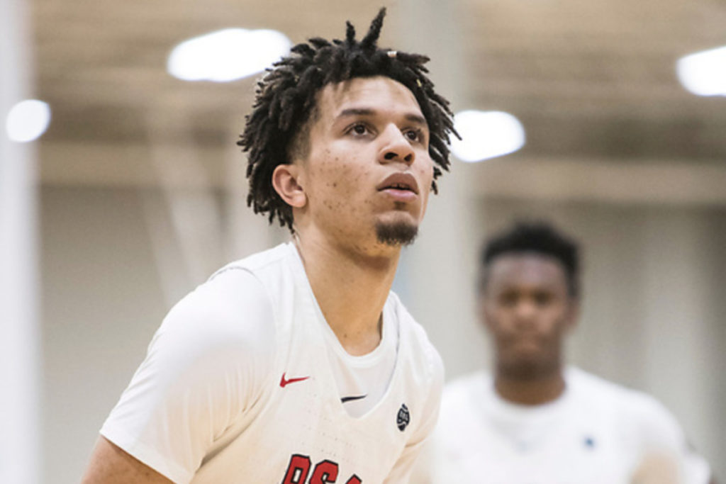 High School - Cole Anthony fait le buzz avec un énorme dunk