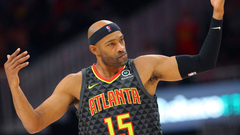 NBA - Vince Carter rejoint Kareem, Dirk et John Stockton dans l'histoire!