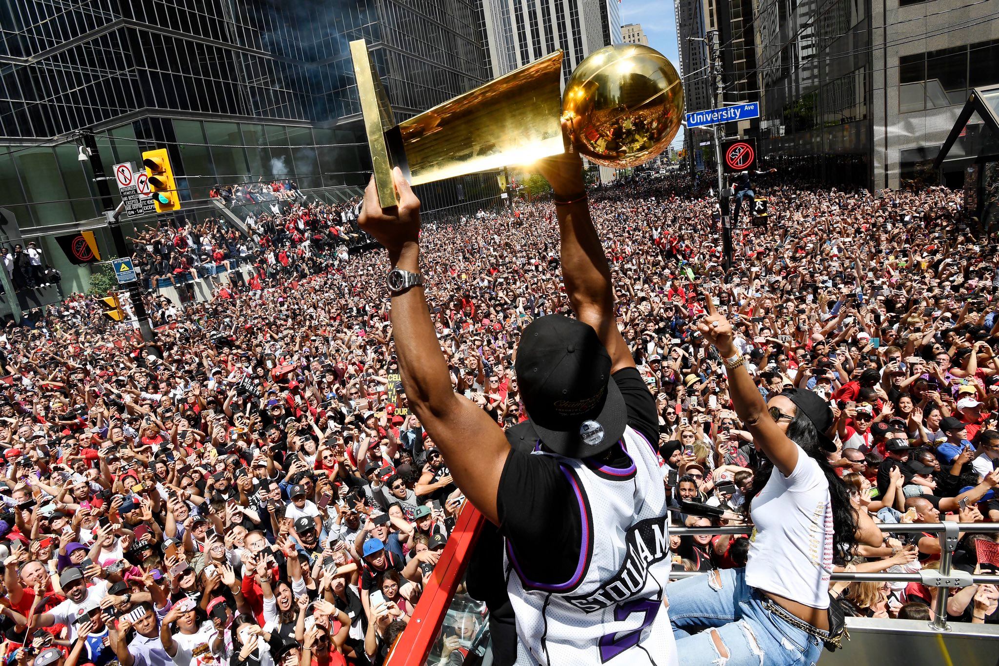 NBA - 10 images impressionnantes de la parade à Toronto