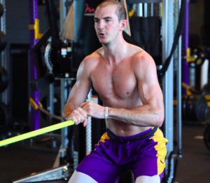 NBA - Alex Caruso présente son nouveau physique