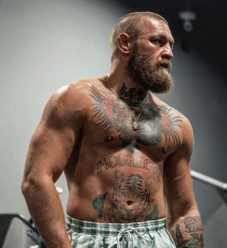 UFC - Les photos dingues de la transfo physique de Conor McGregor